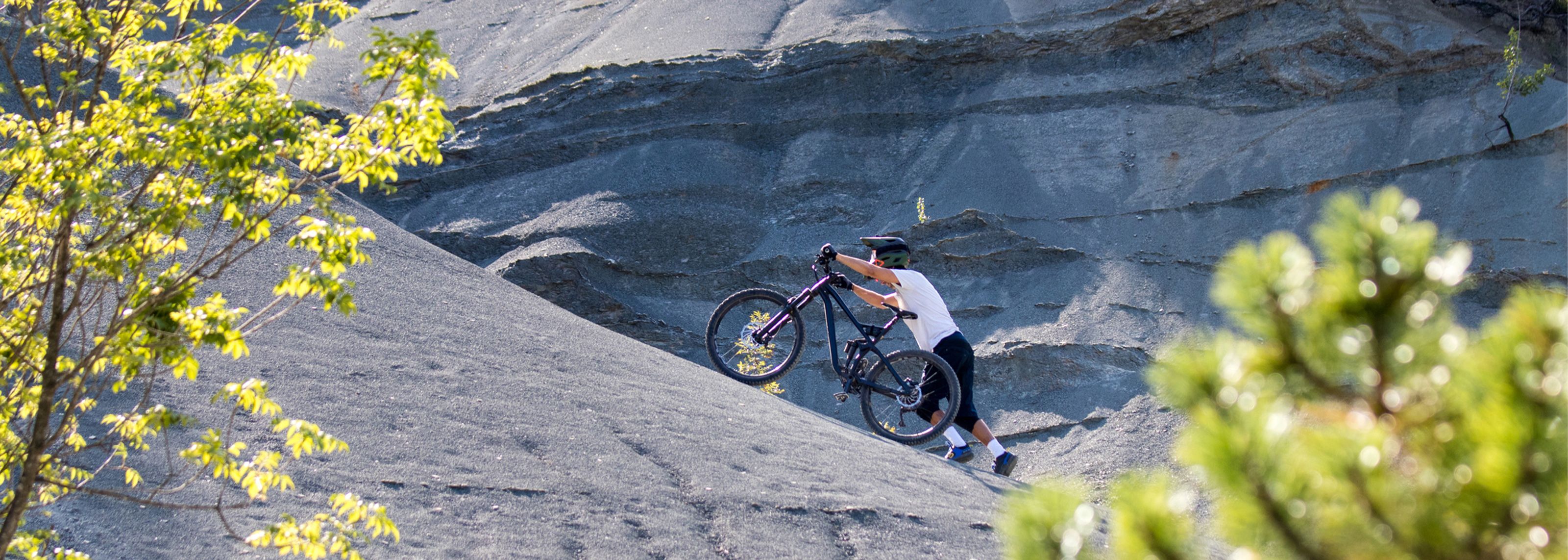 The U.S. fiscal stimulus uncertainty and the outlook for economic growth