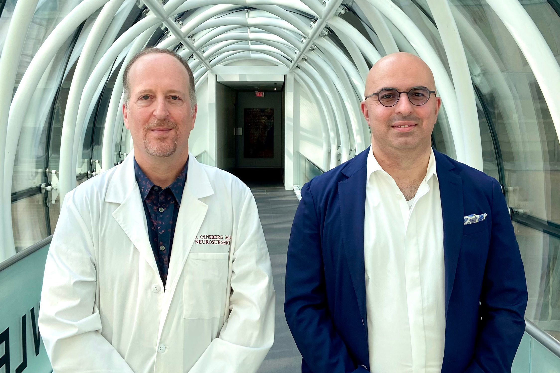 Que sont-ils devenus ? Le Dr Howard Ginsberg, le Dr Arash Zarrine-Afsar ...